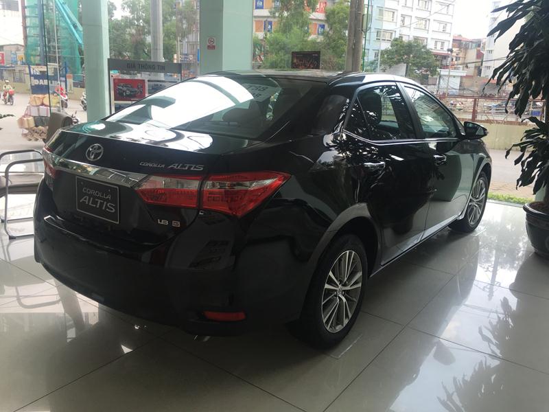 Đánh giá xe Toyota Corolla Altis 1.8G 2019 số sàn (MT)